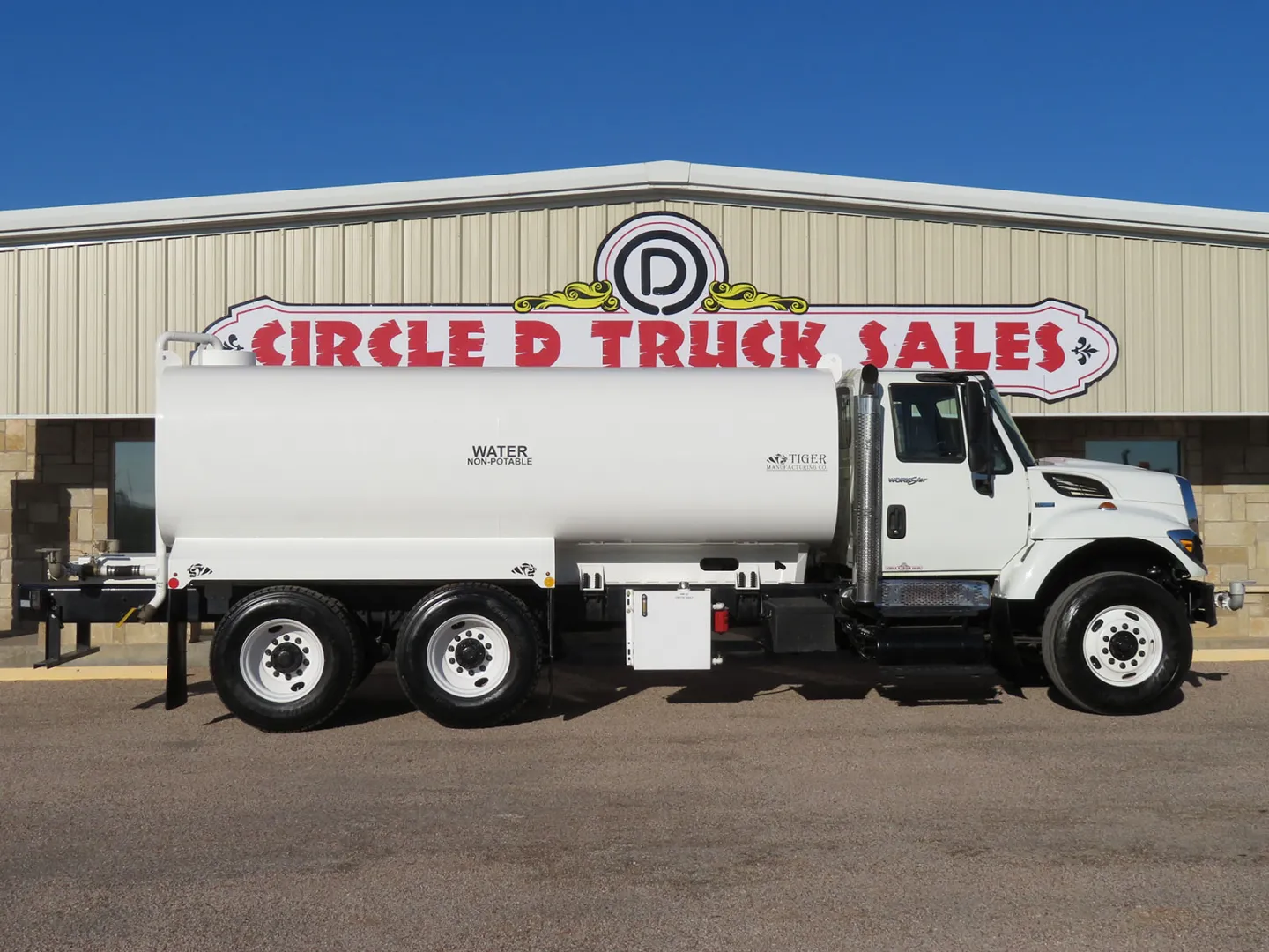 Home - Circle D Truck Sales - Texas Truck & Trailer Remodeling & Sales